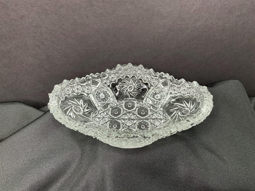 Vintage Comet in the Stars by US Glass, Oval Shape Dish, Sawtooth Rim ...
