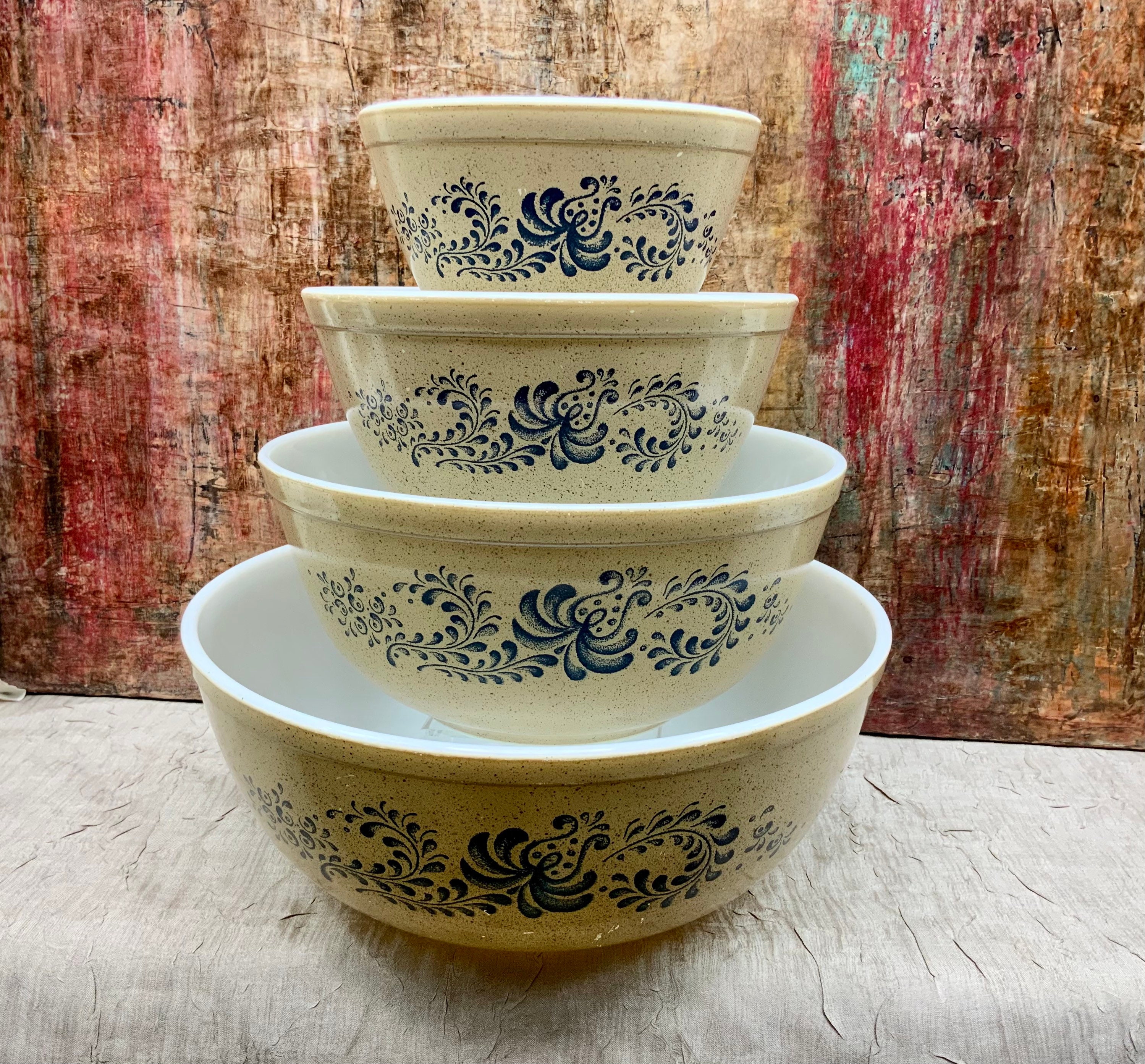 Kitchen & Dining Home & Living 2 gorgeous PYREX vintage bowls homestead ...