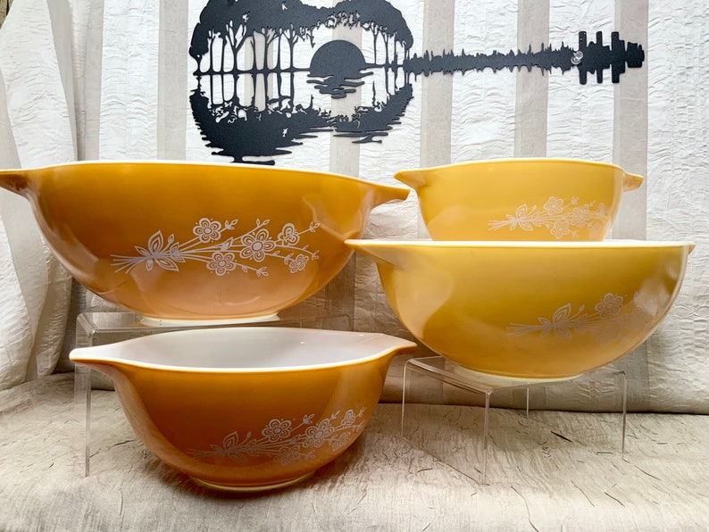 Vintage Pyrex Butterfly Gold Bouquet Cinderella Bowls Set of 4 - Etsy