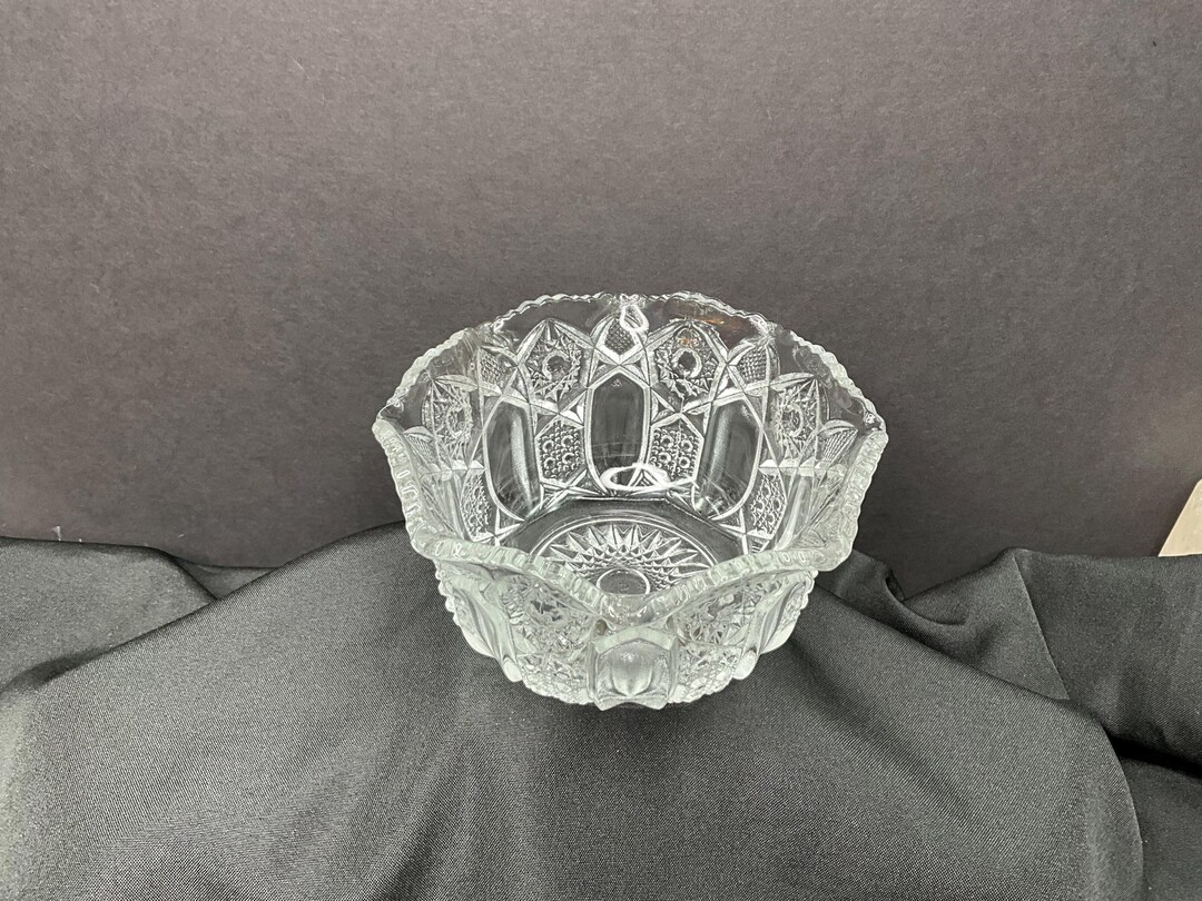 Vintage L.E. Smith Quintec Clear Glass Bowl - Ruffled Edge - Etsy