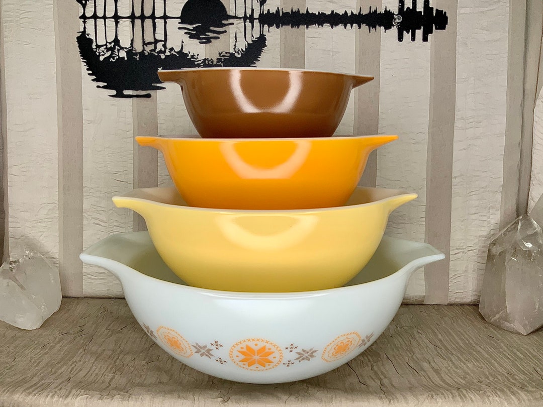 Vintage Pyrex Town and Country Cinderella Mixing Bowls, Set of 4 ...