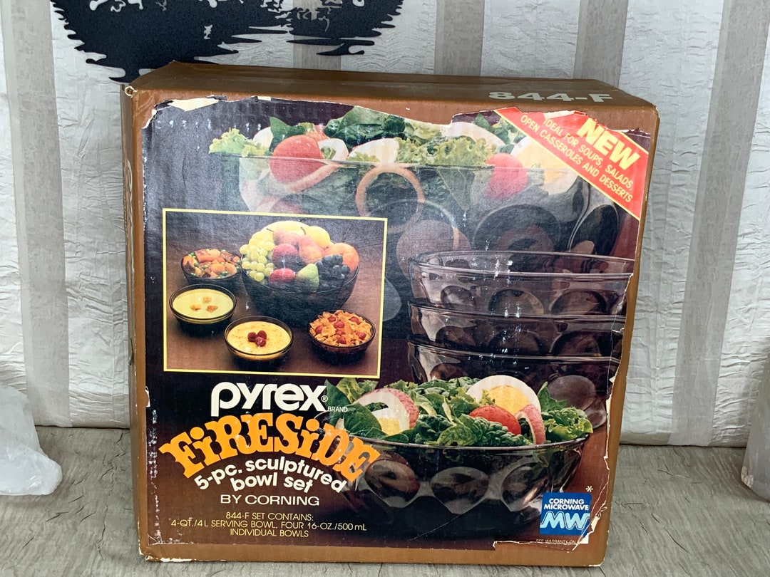 Vintage Pyrex Fireside Sculptured Bowl Set, 5 Piece Set, 4-quart ...