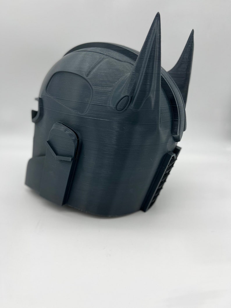 Bat-mandalorian Mash-up Concept Cosplay Helmet - Etsy