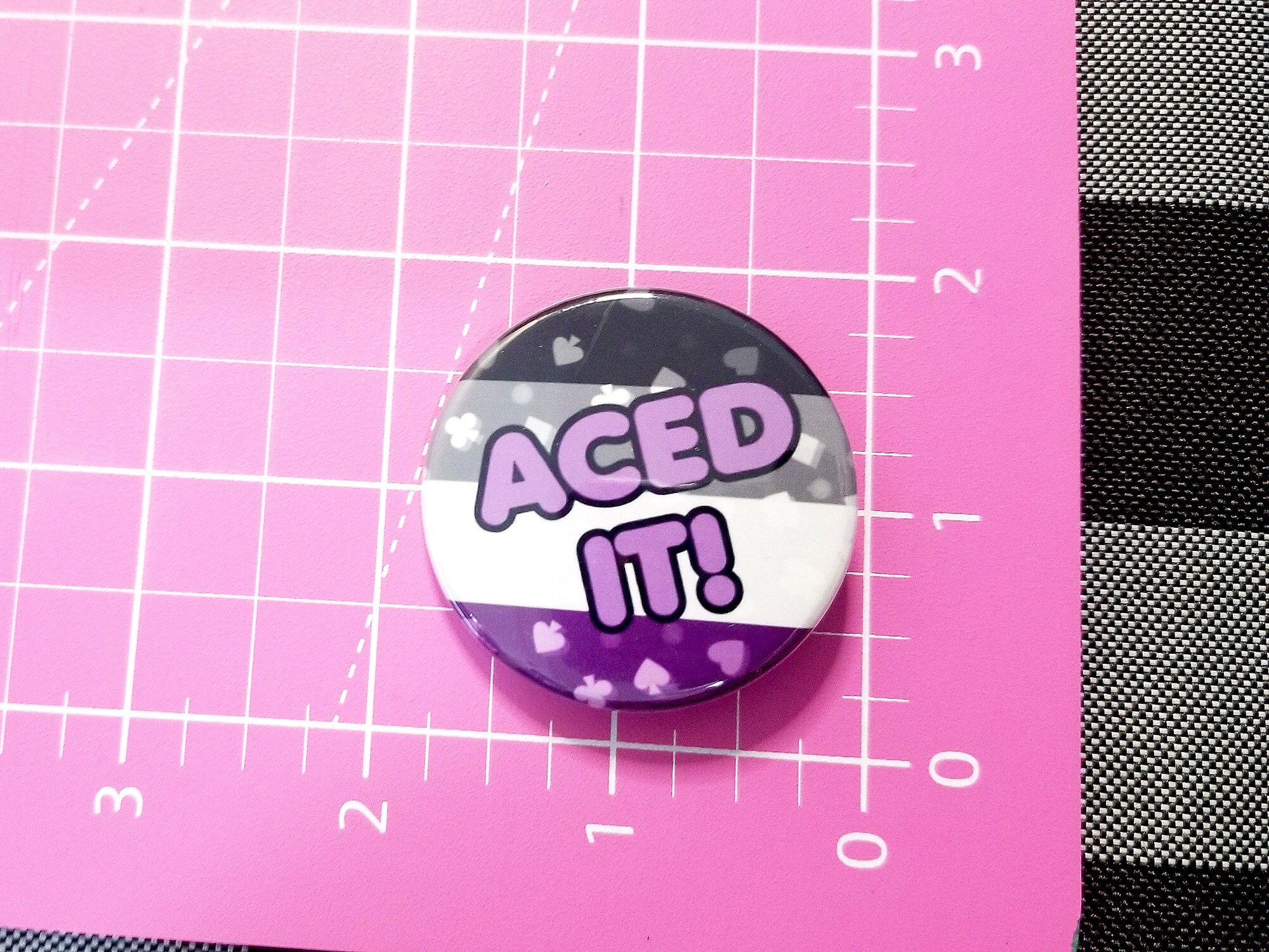 Ace Pride Buttons, 1 3/4 di pollice 44mm Pin back Buttons, pulsante ...