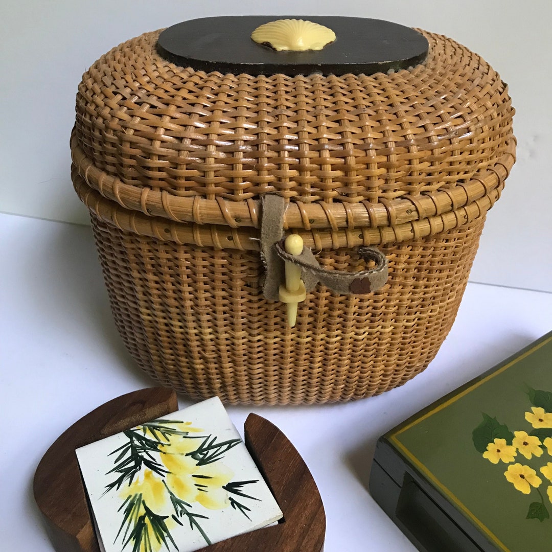 Nantucket Basket Vintage Lidded Rattan Basket Seashell Basket Cape Cod ...