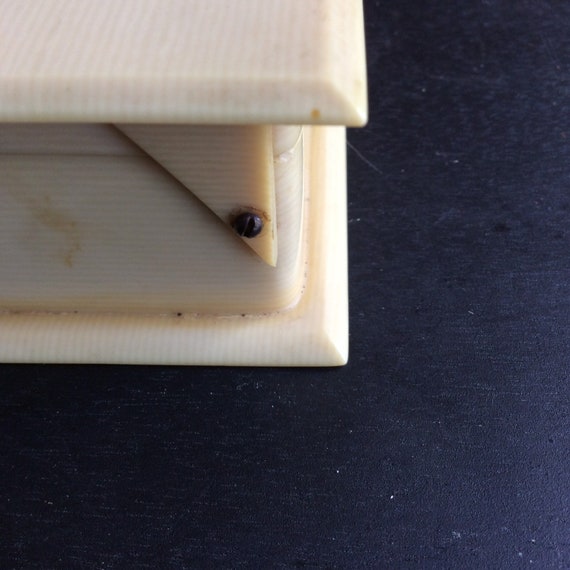 Art Deco lined celluloid jewelry box/ trinket box - Gem