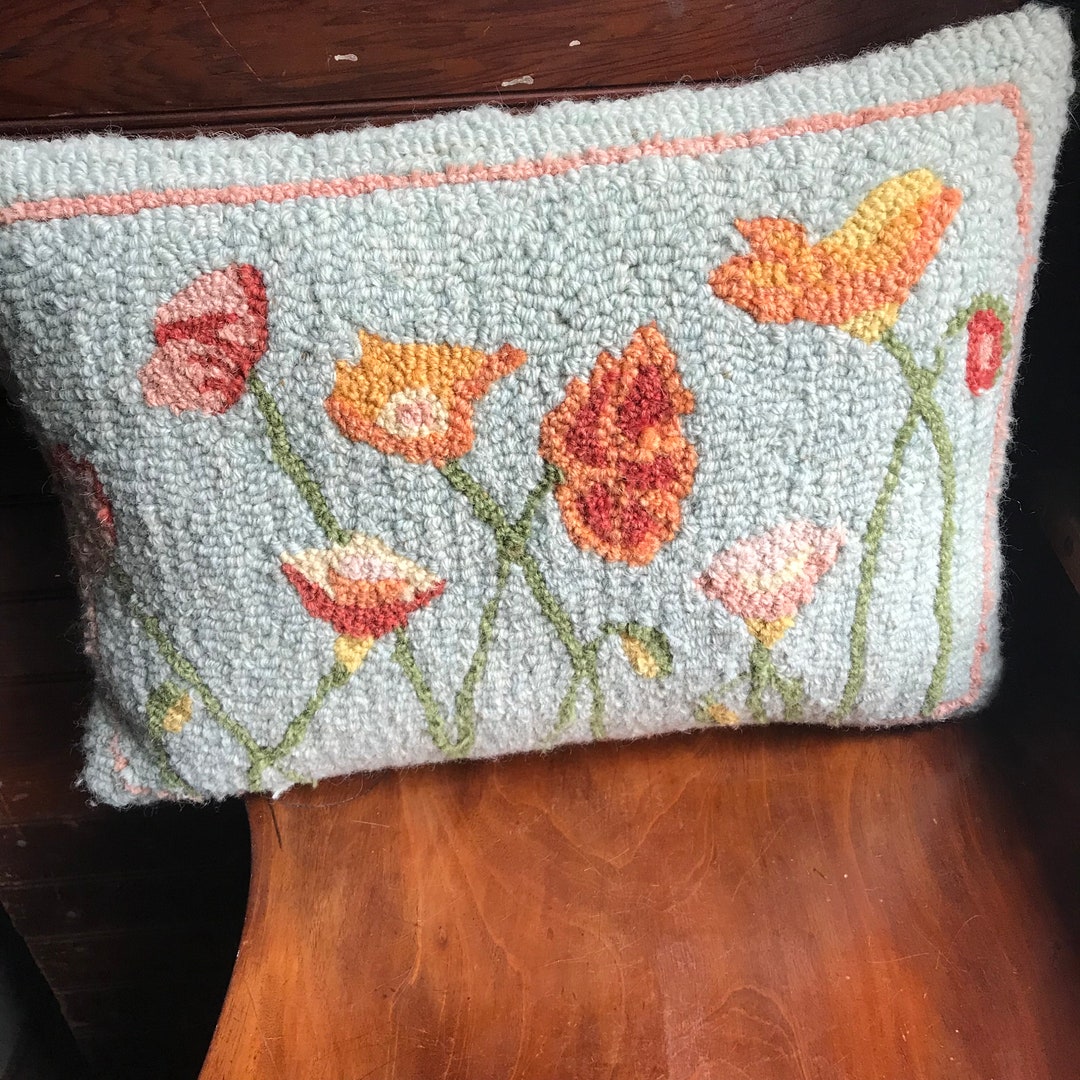 Hooked Poppy Pillow Hand Hooked Floral Pillow Decorative Pillow Poppy ...