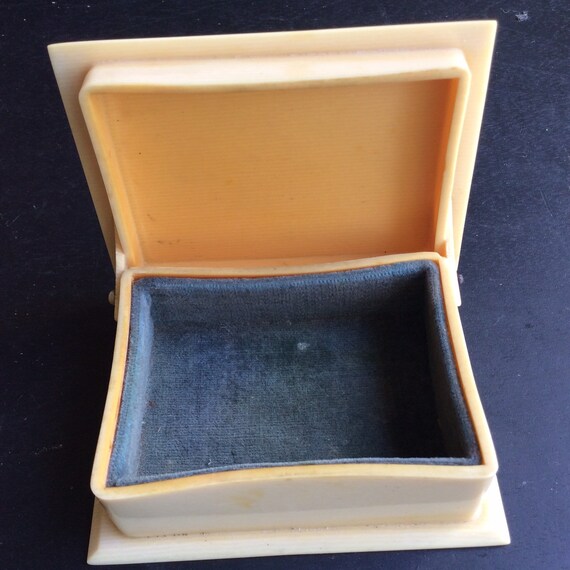 Art Deco lined celluloid jewelry box/ trinket box - Gem