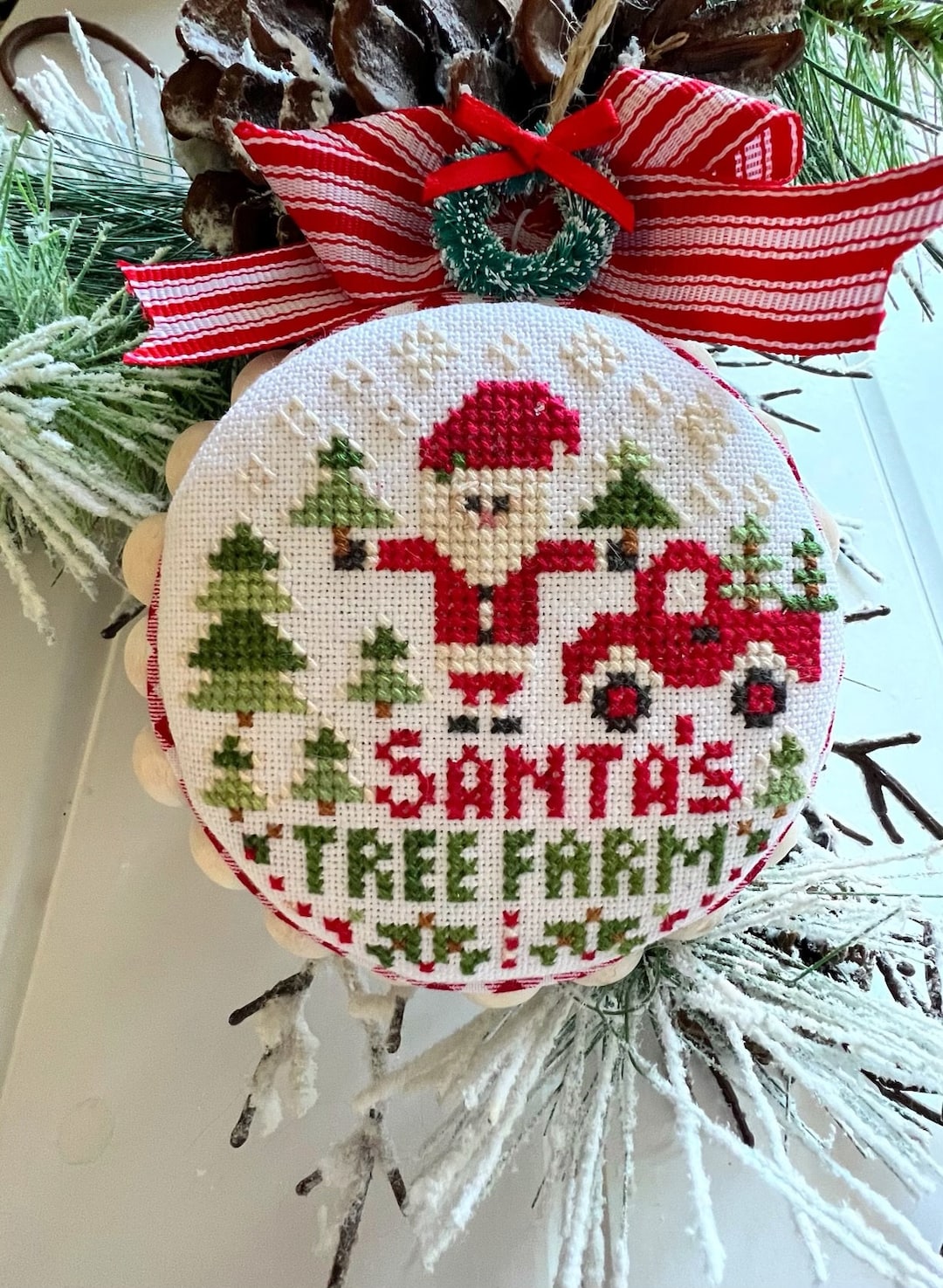 Santas Tree Farm-roundabouts - Etsy