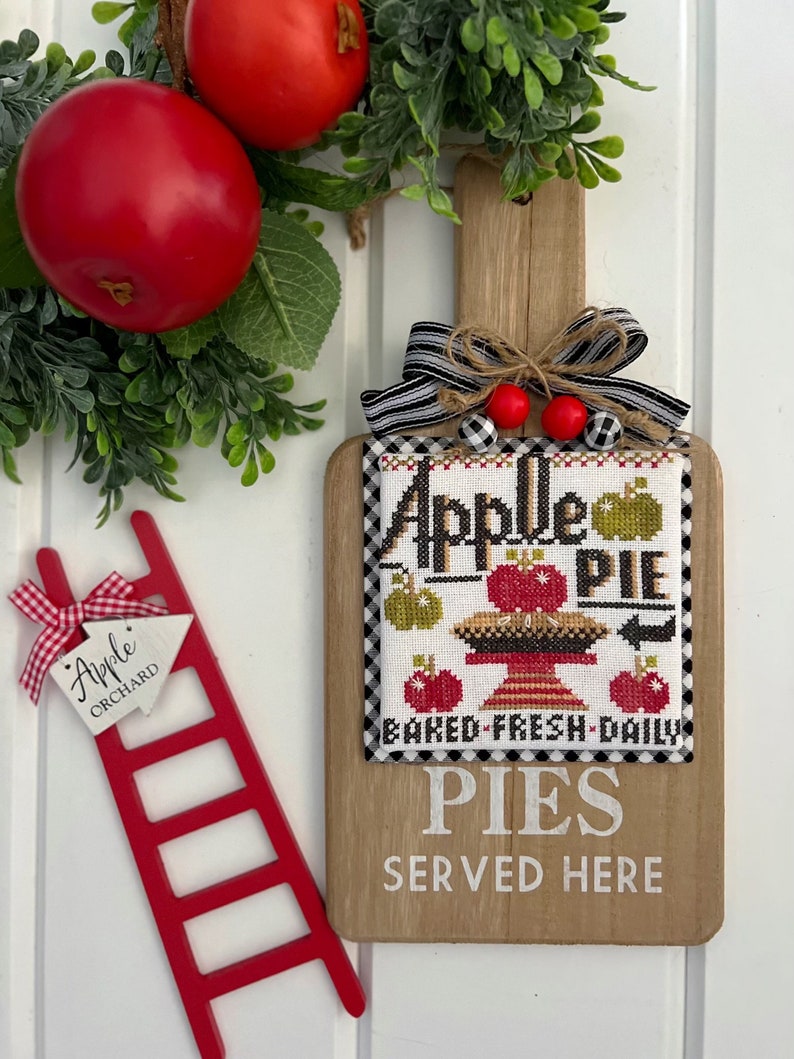 Fresh Apple Pie-dapper Doodad Series - Etsy