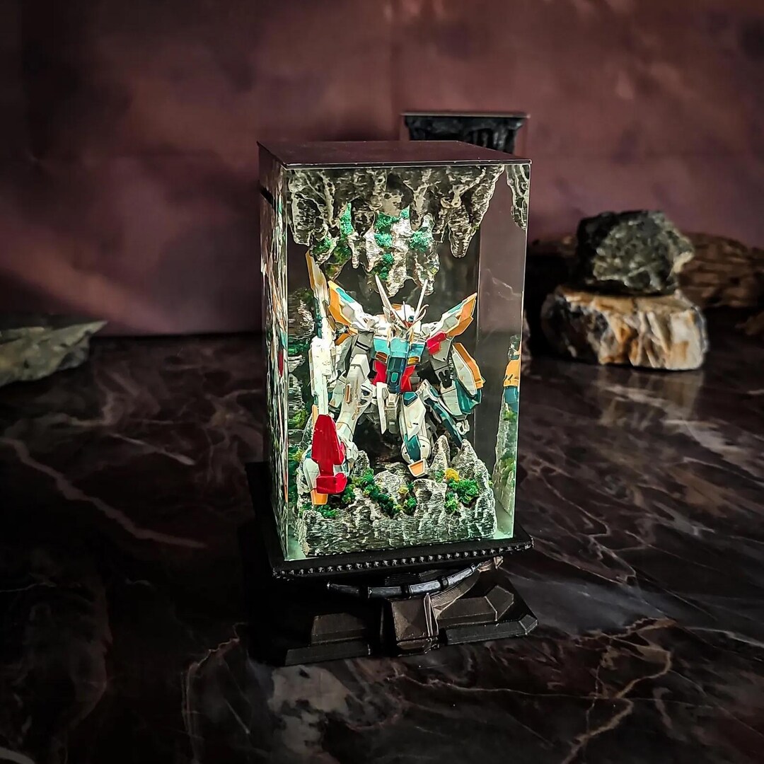 ZGMF-X20A Strike Freedom Gu/n.da.m Epoxy Resin in Deep Cave Resin Lamp ...