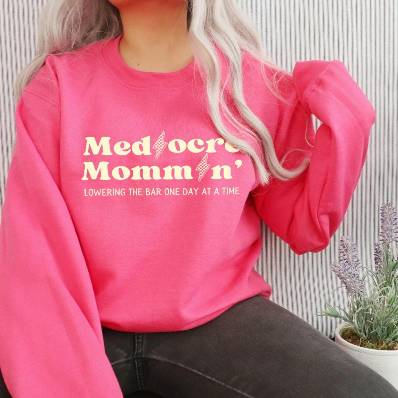 Mediocre Mommin' SVG PNG JPG: Funny Mom Quote (digital Download) - Etsy