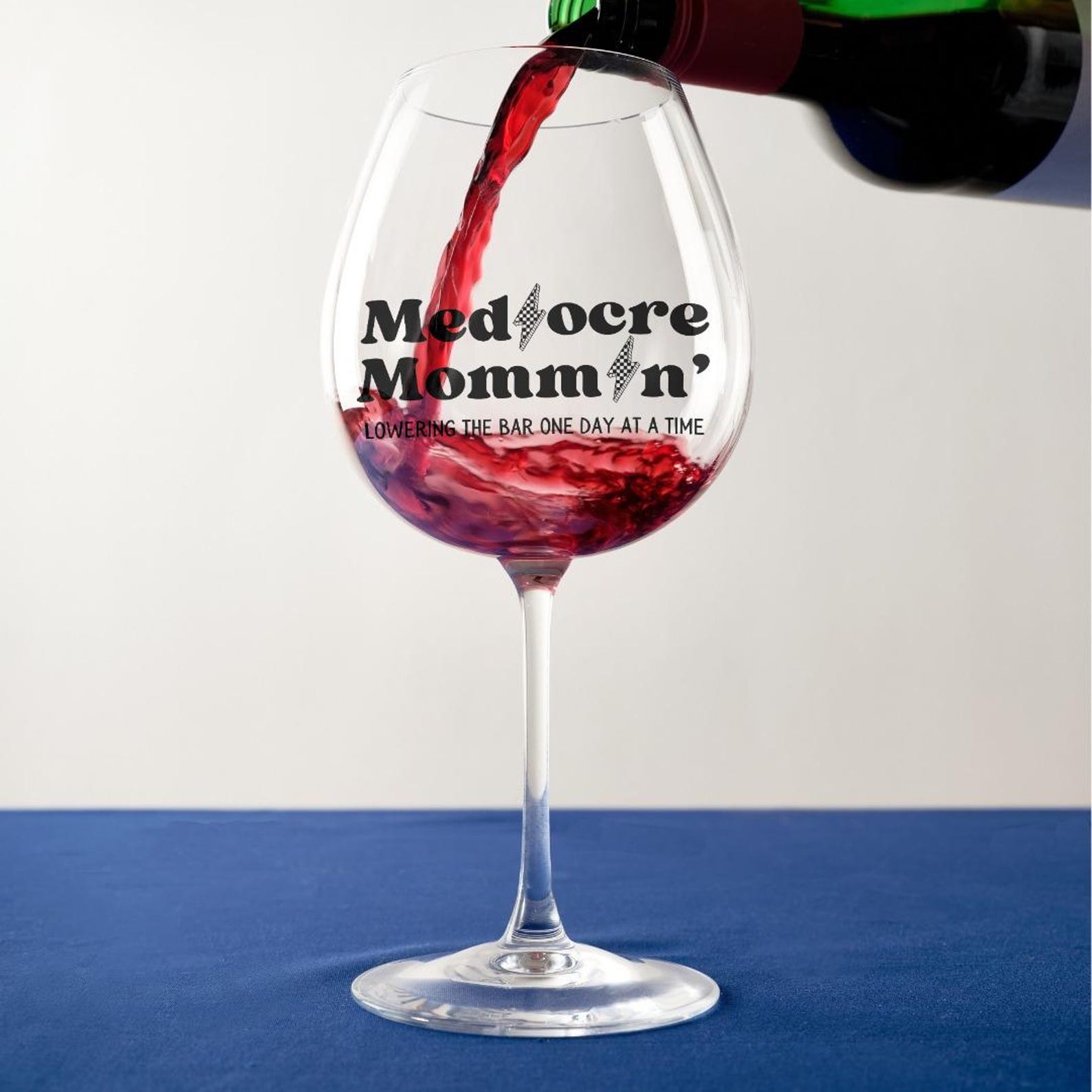 Mediocre Mommin' SVG PNG JPG: Funny Mom Quote (digital Download) - Etsy