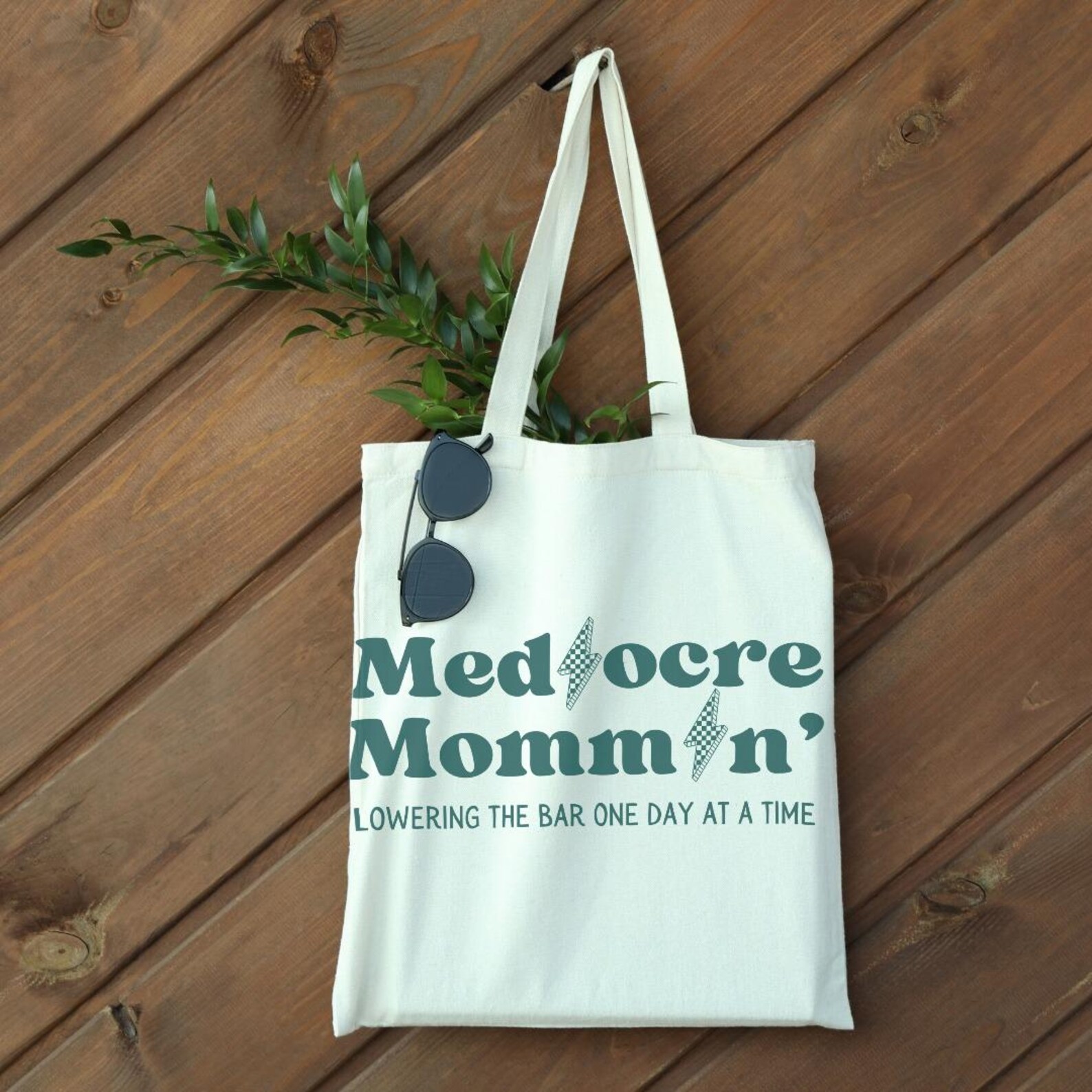 Mediocre Mommin' SVG PNG JPG: Funny Mom Quote (digital Download) - Etsy