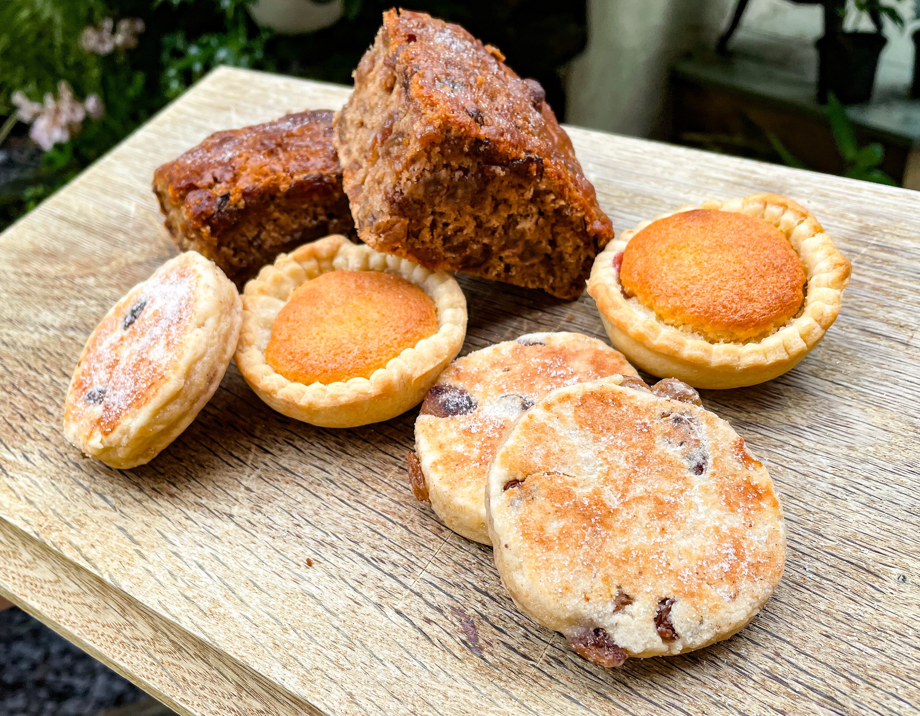 Traditional Welsh Baked Goods Treat Box Bara Brith Welsh | Etsy UK