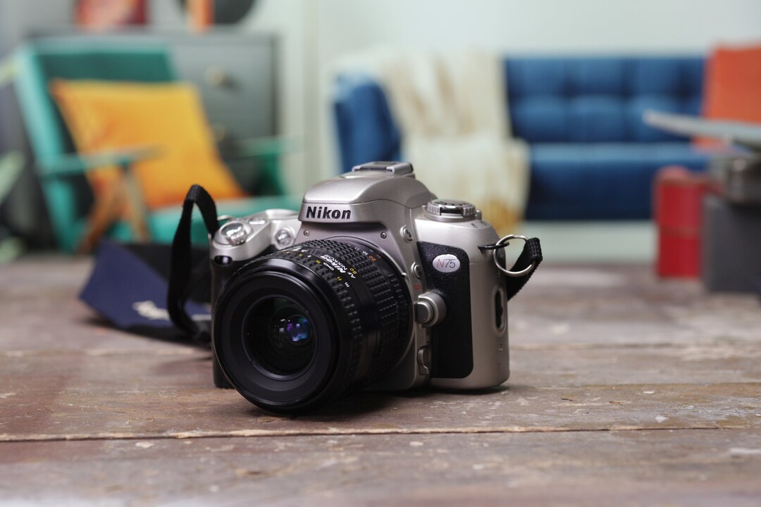 Nikon N75 SLR 35mm Film Camera W/ 35mm-80mm Zoom Lens - Perfect for Any ...