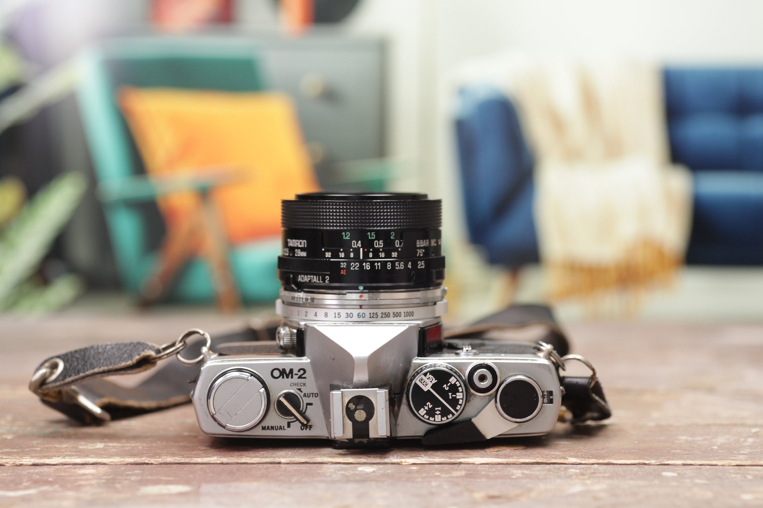 Olympus OM2 Professional 35mm SLR Film Camera W/ Tamron Legendary 28mm ...