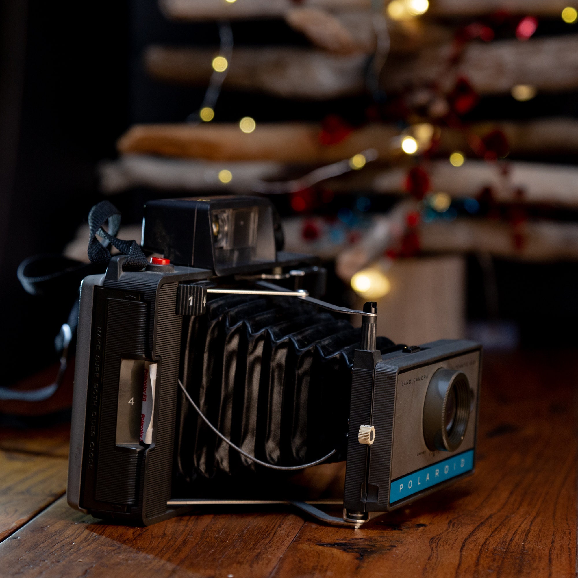 Polaroid Automatic 220 Land Instant Camera Polaroid Camera Instant ...