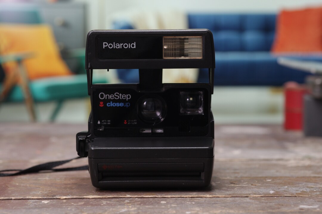 Polaroid ONE STEP Close up Instant Film Camera - Retro Vintage Design ...