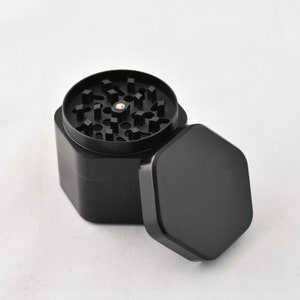 Black Grinder With Magnetic Closure and Kief Catcher | Etsy