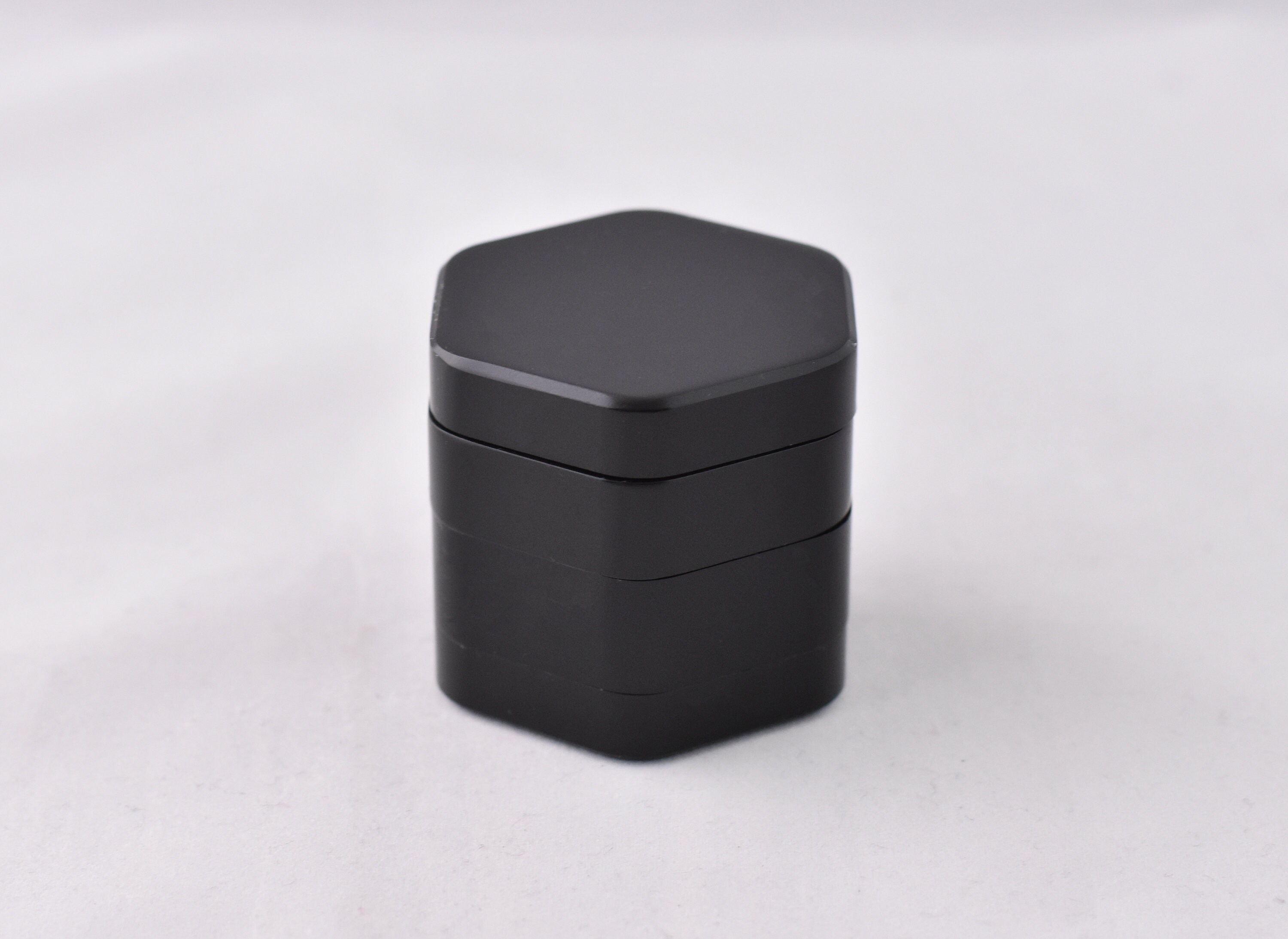 Black Grinder With Magnetic Closure and Kief Catcher - Etsy