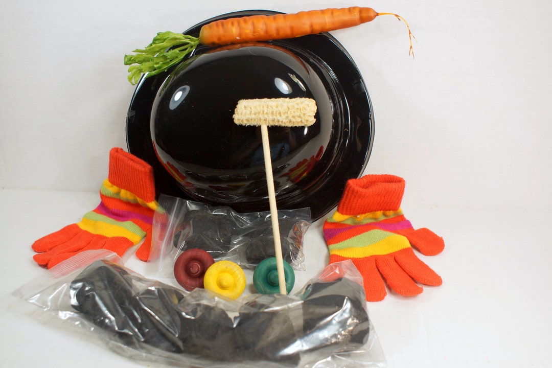 SNOWMAN KIT Just Add SNOW Real Coal Eyes & Mouth, Corn-cob Pipe ...