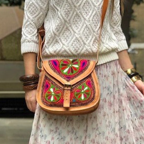 Embroidered Purse - Etsy