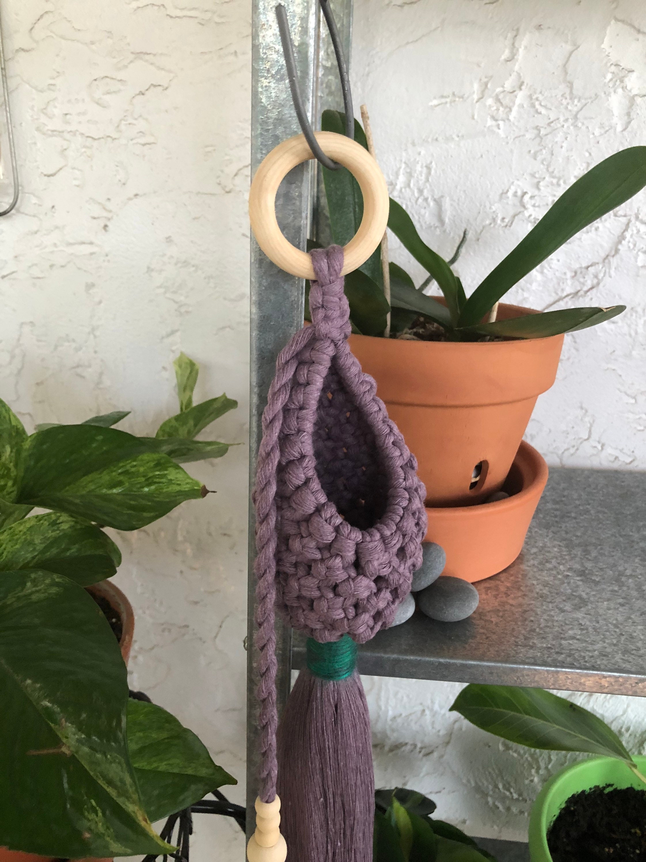 Pod de la planta de macramé de lavanda colgador de la planta - Etsy España