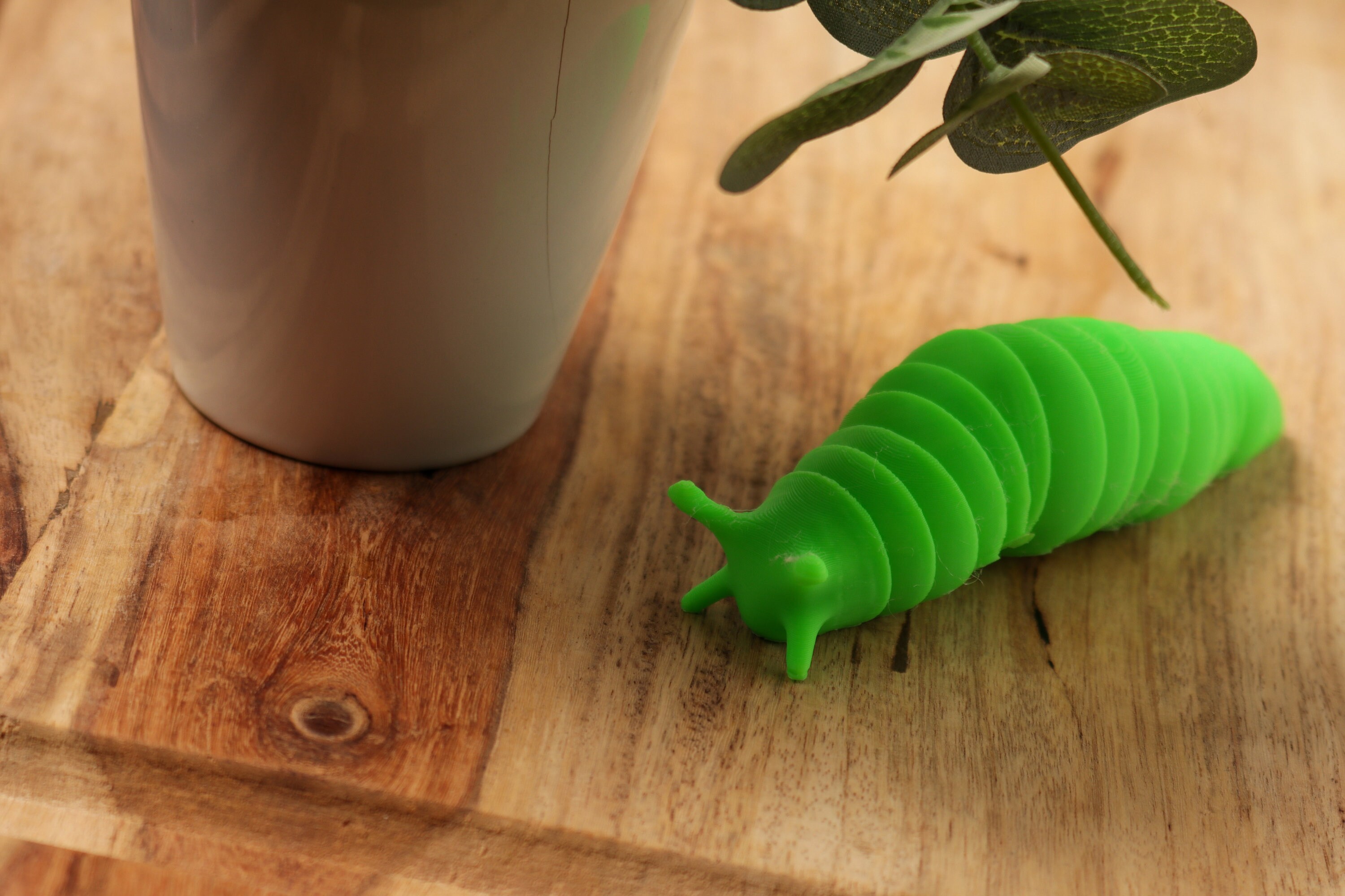 Cute 3D Printed Articulated Slug 3D Printed Sensory Fidget Flexi Desk ...