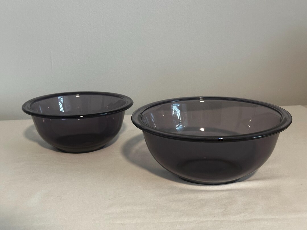 Vintage Amethyst Purple All Caps PYREX Bowl Set of Two 1.5 Liter 323 ...