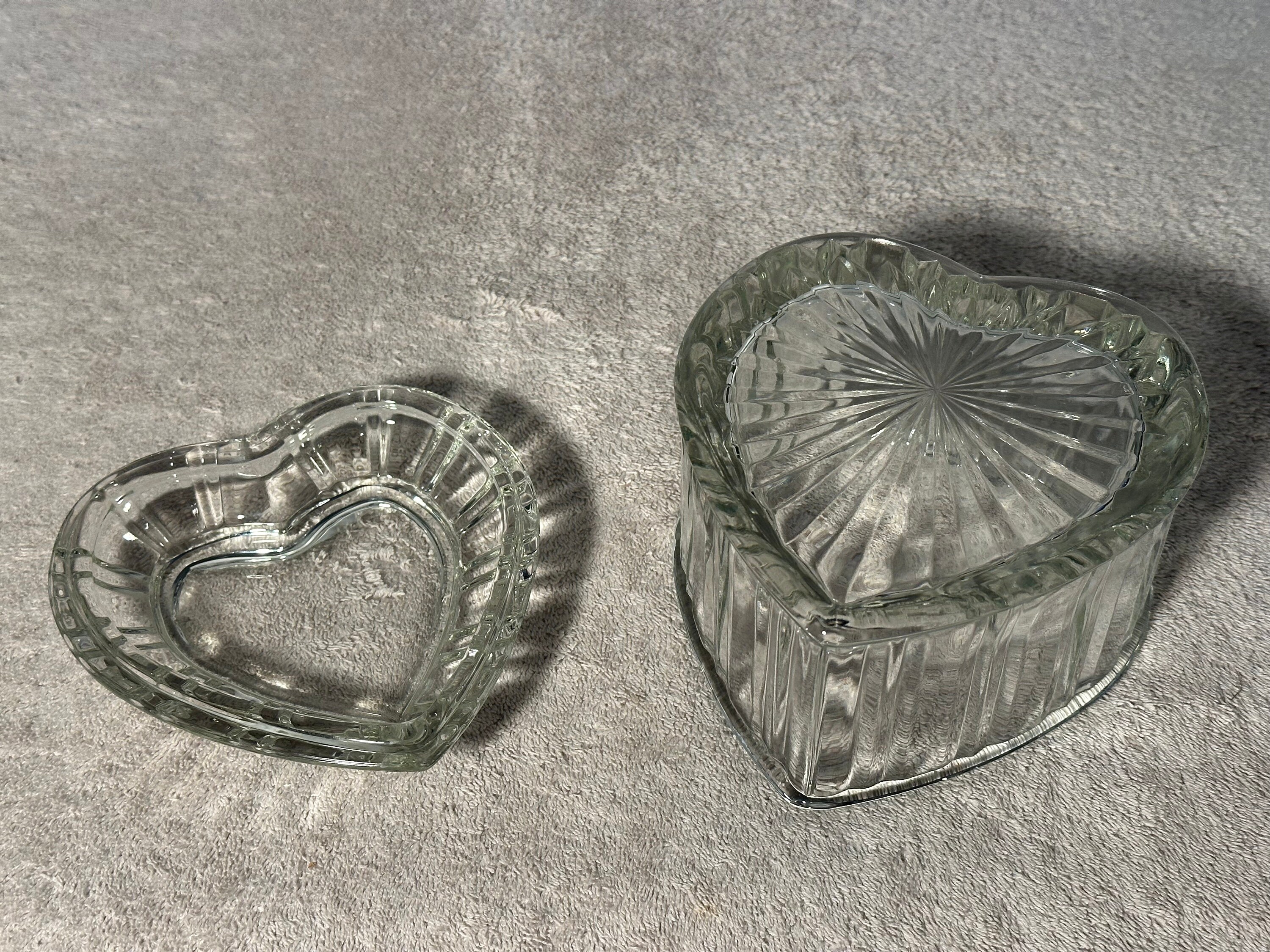 Vintage Pressed Glass Heart Lidded Candy Dish Office Home and Kitchen ...