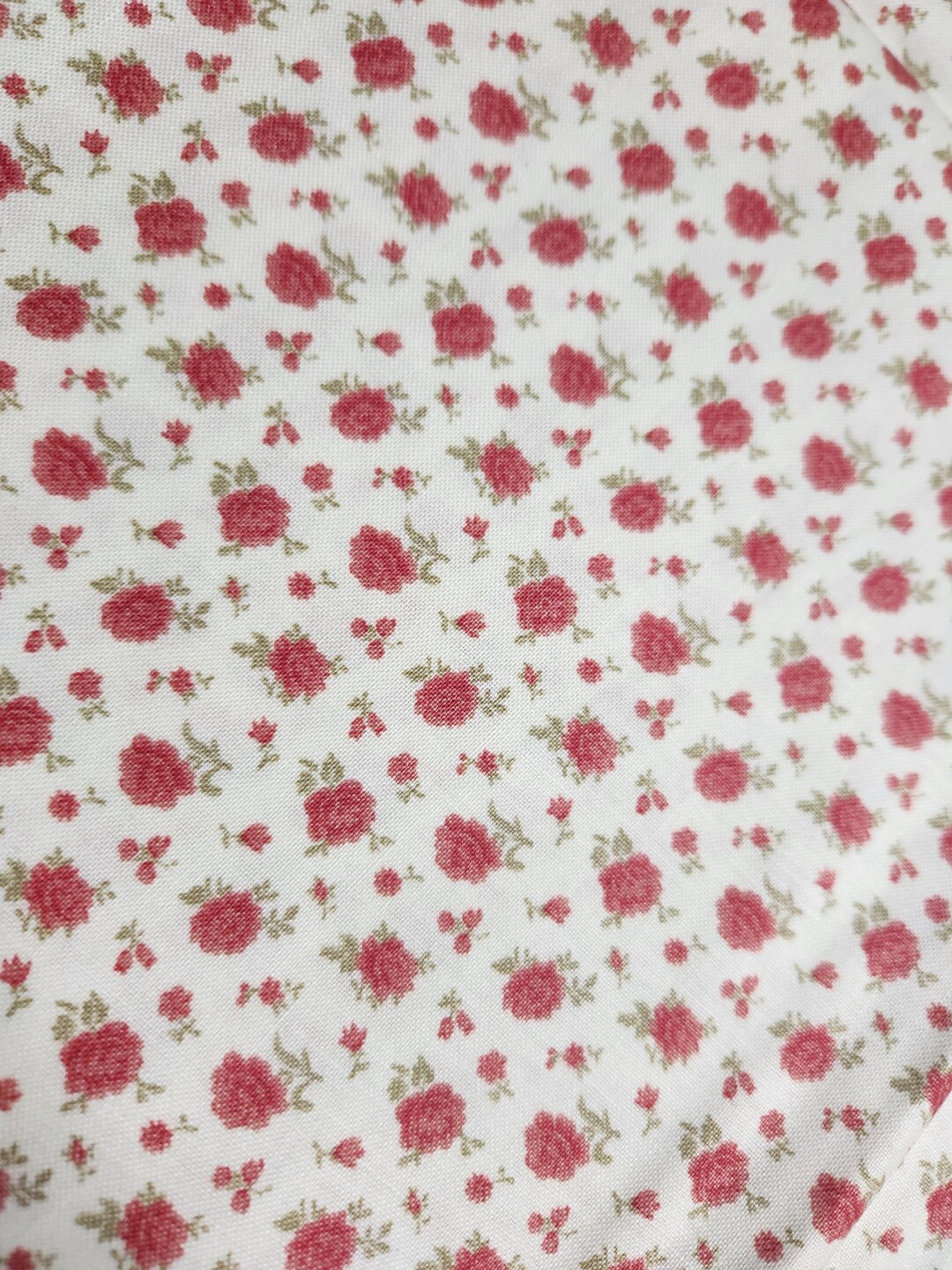 Small Red Rose Floral Fabric, Vintage Rose Fabric, Pink Rose Fabric ...