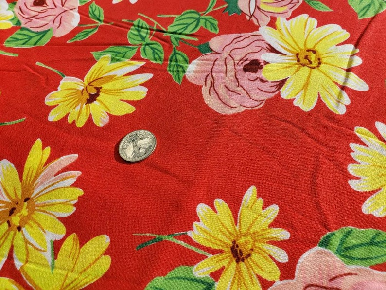 Red Floral Cotton Fabric Vintage Floral Fabric Large Floral - Etsy