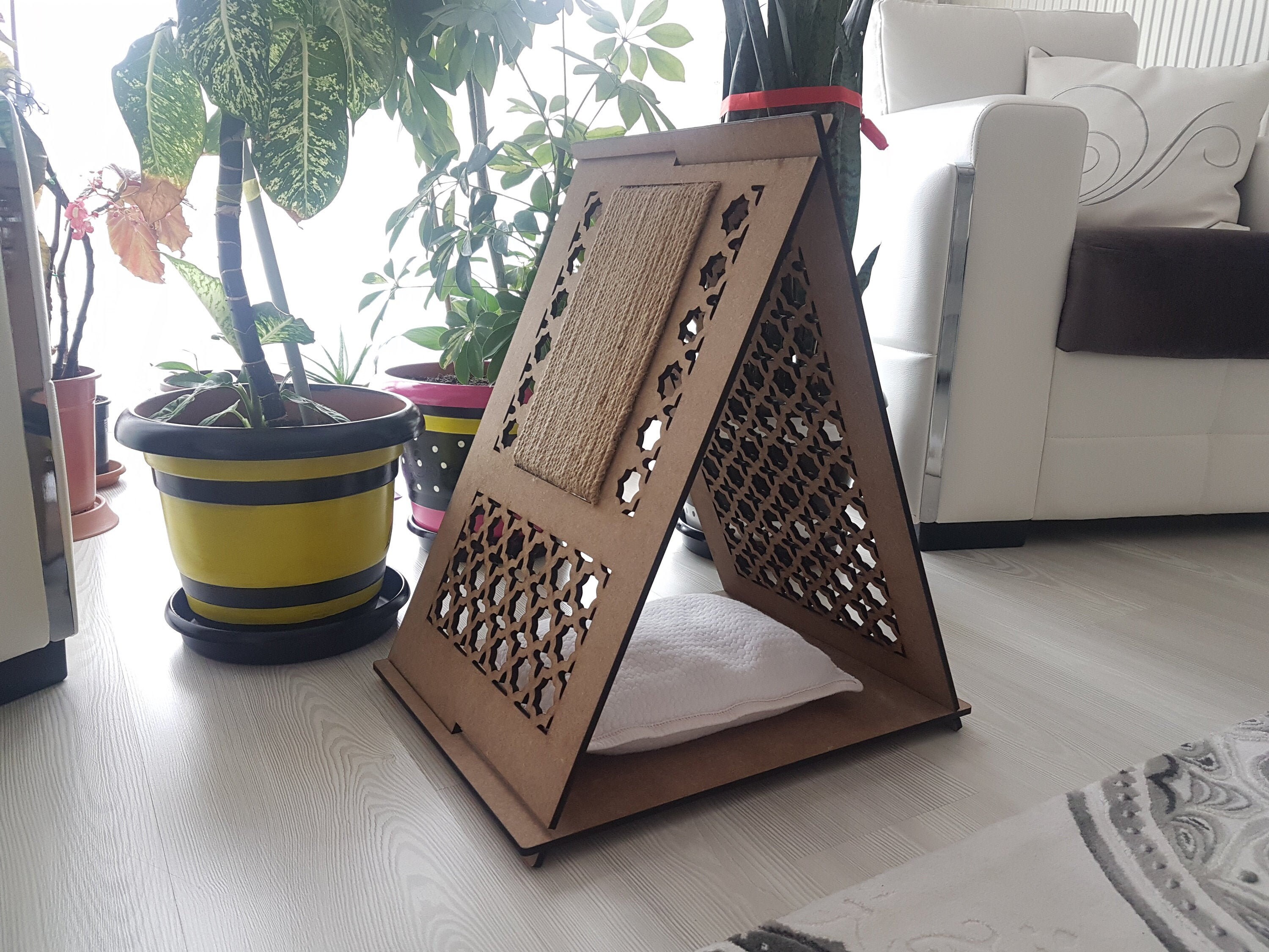 Wood Cat House, Triangle Cat House, Cat Scratcher, Scratching Post ...