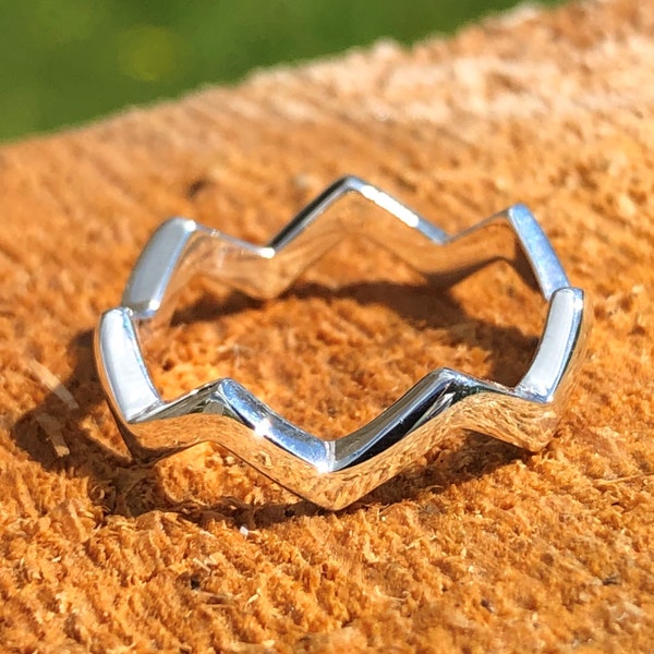 Zig Zag Ring - Etsy