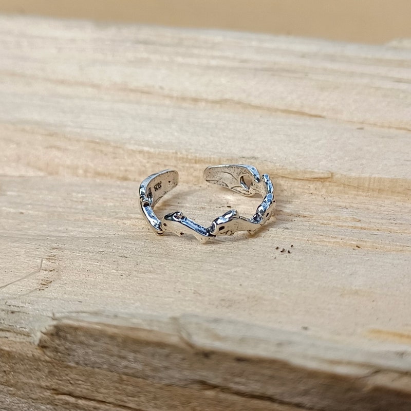 Dolphin Toe Ring - Etsy