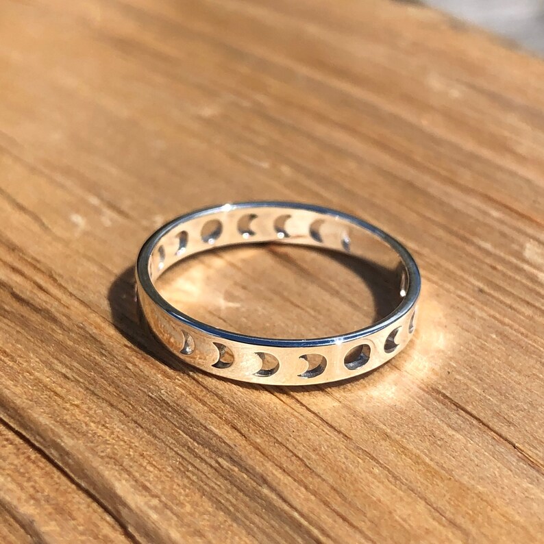 Sterling Silver Phases of the Moon Ring - Etsy UK