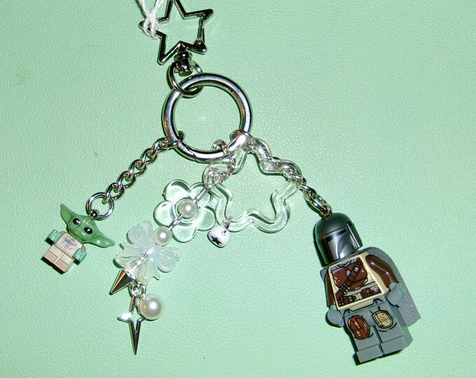 Lego Star Wars Mandalorian + Grogu Keychain (1 of 1) - Etsy