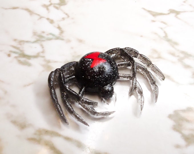 Black Widow Spider Magnet - Black - Halloween - Magnet - Etsy
