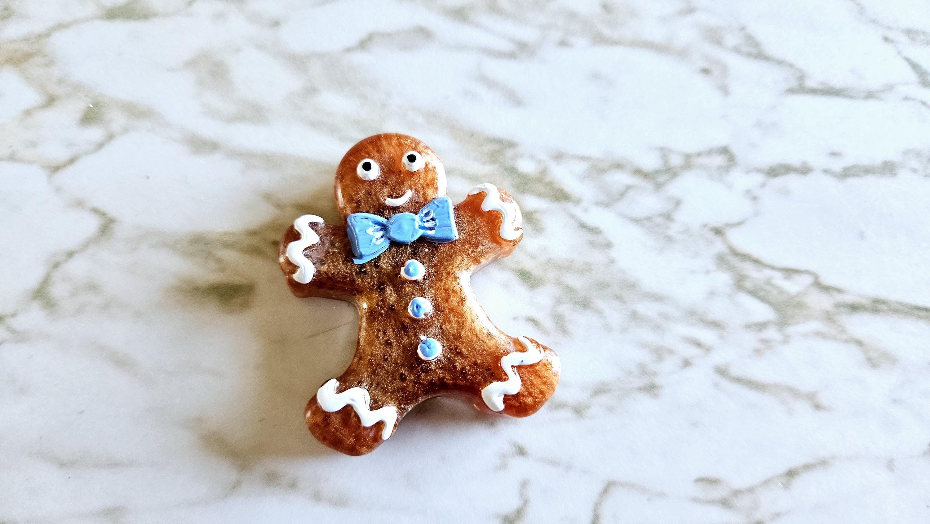 Gingerbread Men Magnets - Winter Holidays - Hand Painted Magnets Made ...