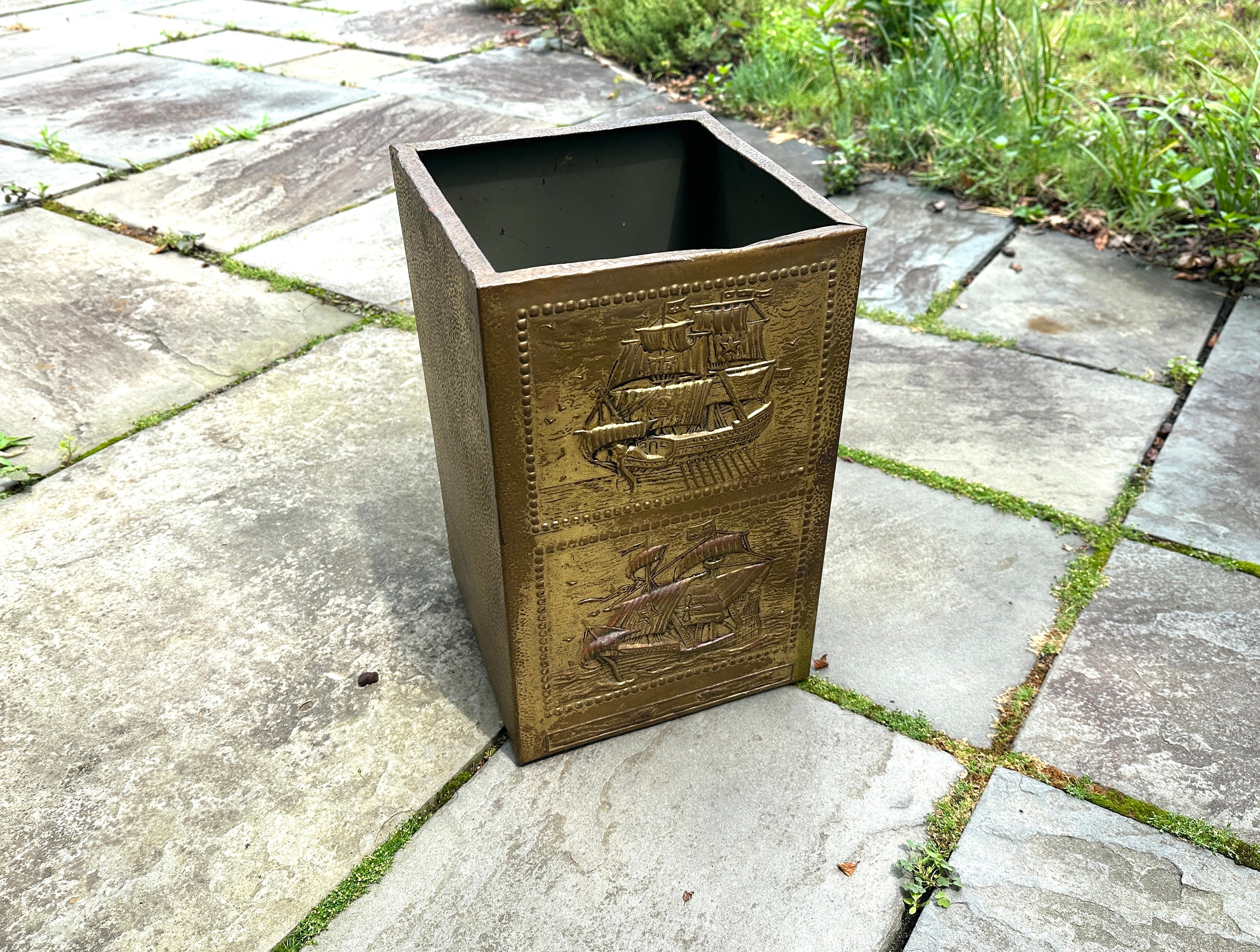 Hammered Brass Fireplace Tool Box Fireplace Tools Tinder Holder Vintage ...