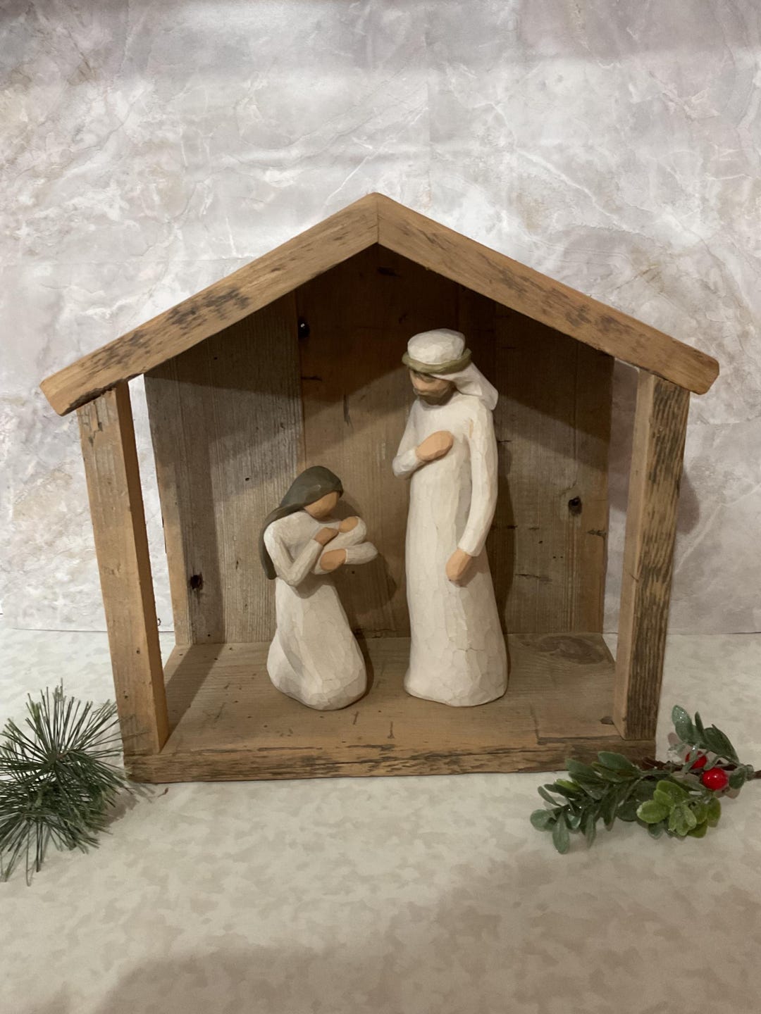 Antique Red Barn Wood Crèche, Stable Nativity Stable, Creche, Manger ...