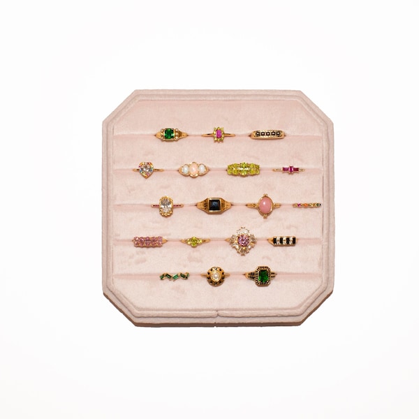 Ring Display - Etsy