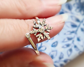 Snowflake Ring - Etsy UK