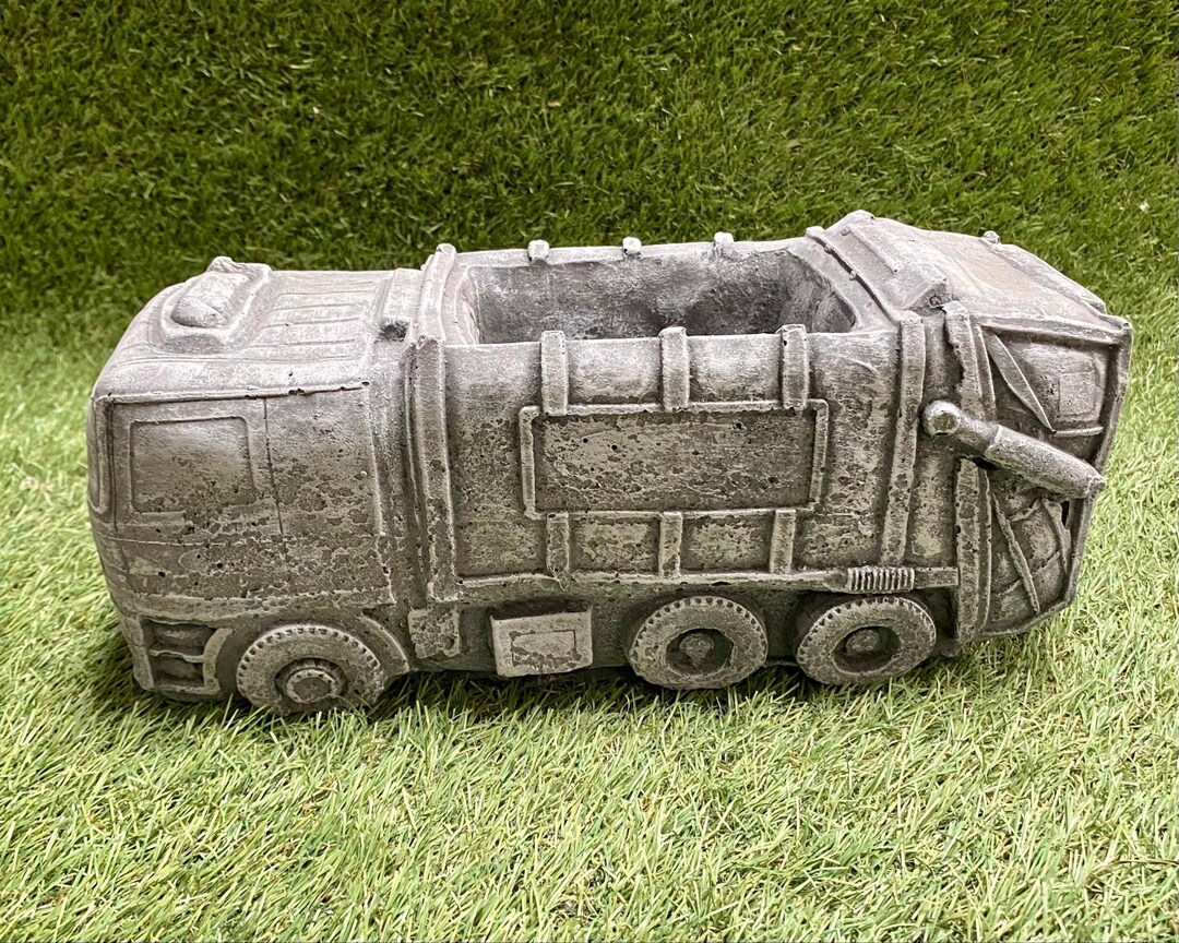 Concrete Bin Truck Lorry Planter / Outdoor Garden Pot Ornament Patio ...
