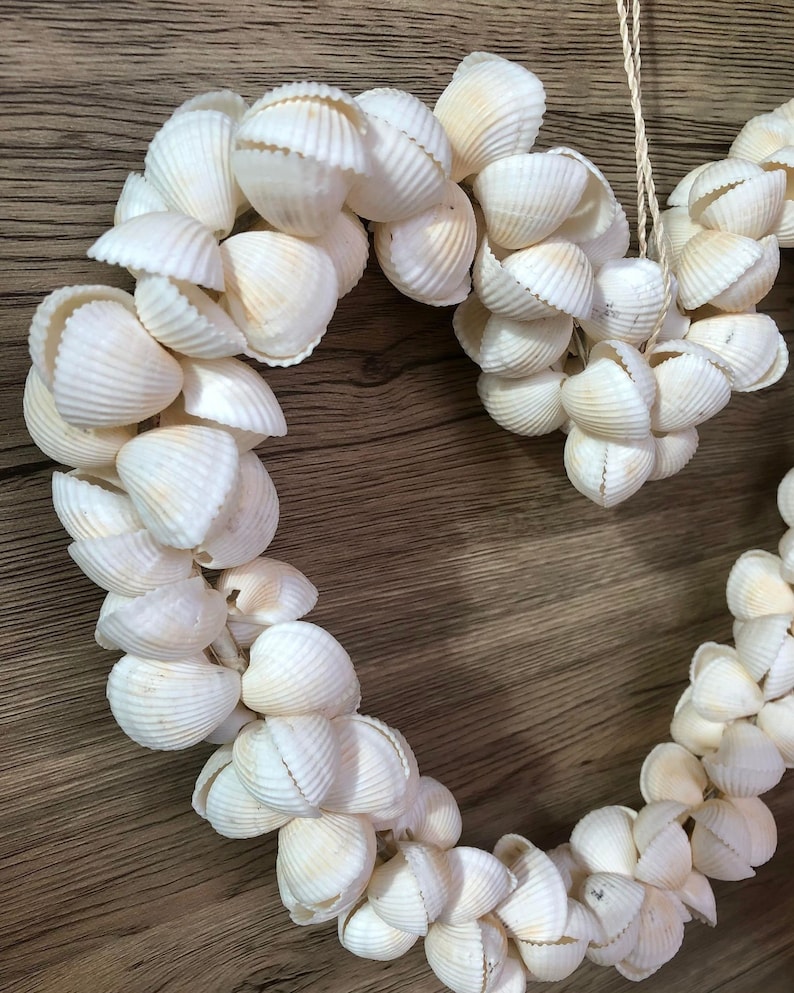 Cockle Shell Hanging Love Heart Sculpture Nautical Home Seaside Décor ...