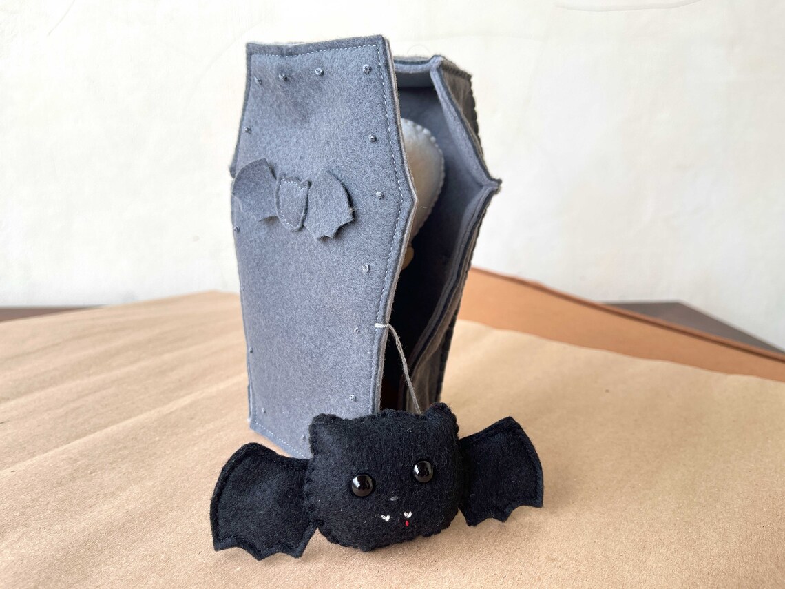 PDF Count Dracula Felt Pattern / Halloween Soft Toy Pattern / - Etsy