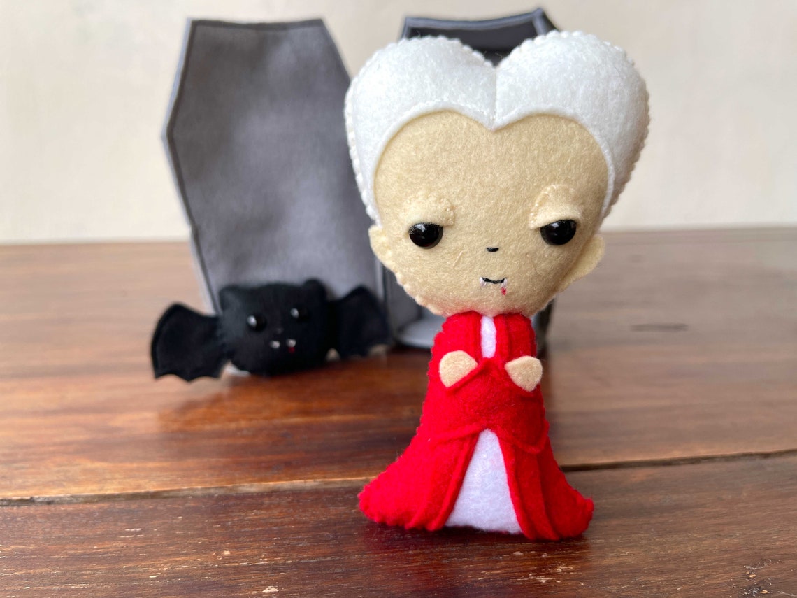 PDF Count Dracula Felt Pattern / Halloween Soft Toy Pattern / - Etsy
