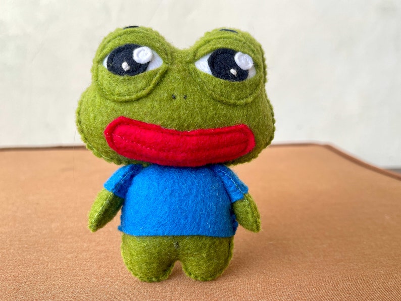 PDF Pepe the Frog Doll Pattern / Felt Easy Sewing Pattern / - Etsy