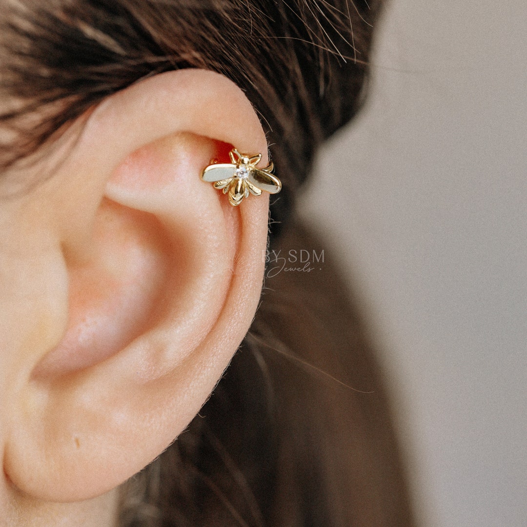 Gold Bee Ear Cuff Honey Bee Earrings BYSDMJEWELS - Etsy